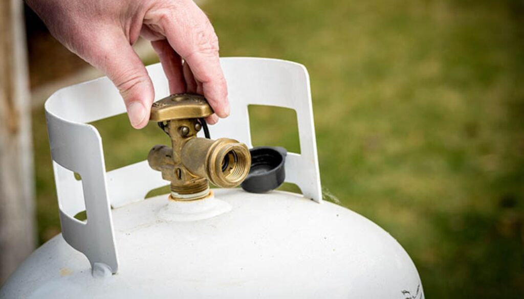 How Do You Refill Propane Tanks? - Wizaca