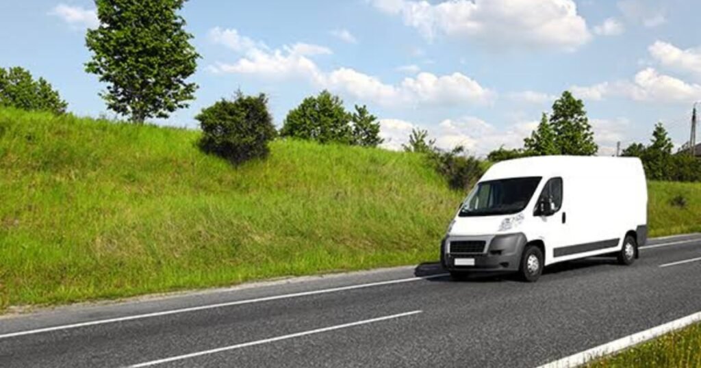How to Drive a Cargo Van Safely and Efficiently - Wizaca